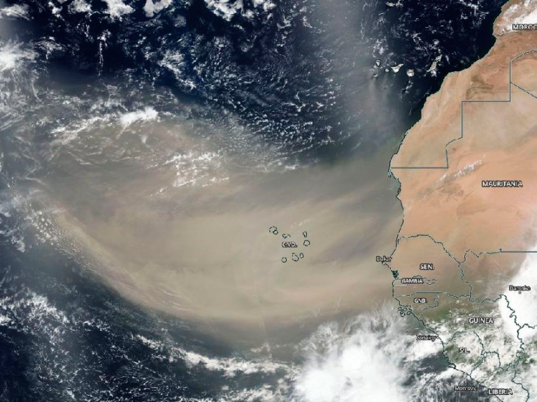 Polvo del Sahara sorprende a Venezuela con su llegada anticipada